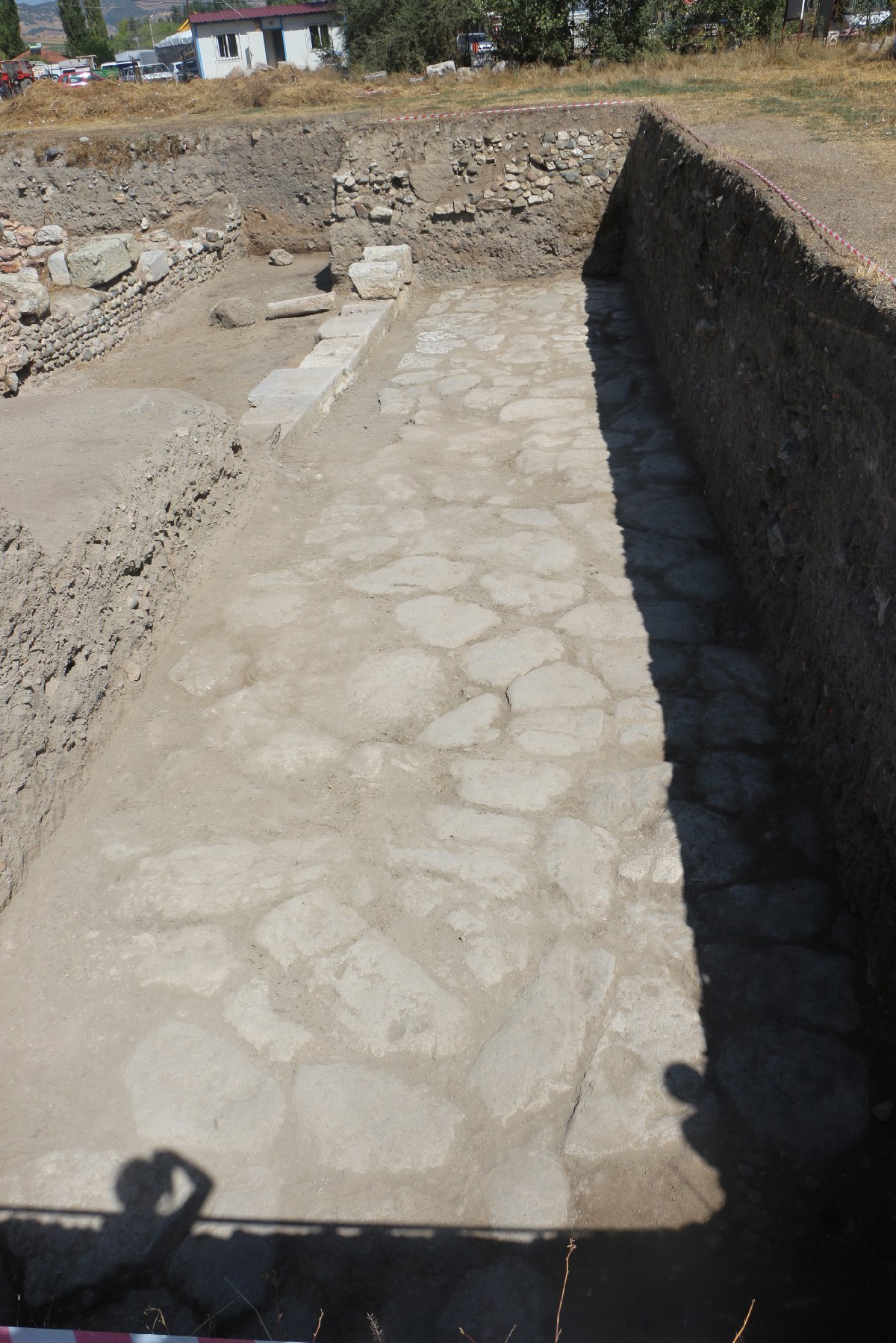 The 2000-year-old Roman road was unearthed in Sebastapolis Ancient City ...