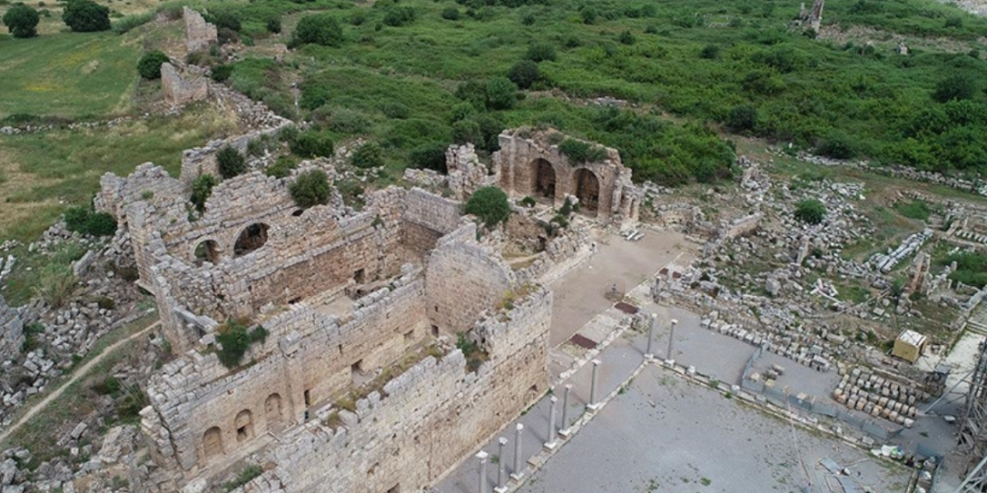 Work on the arena of the 30 thousand-seat stadium in the ancient city ...